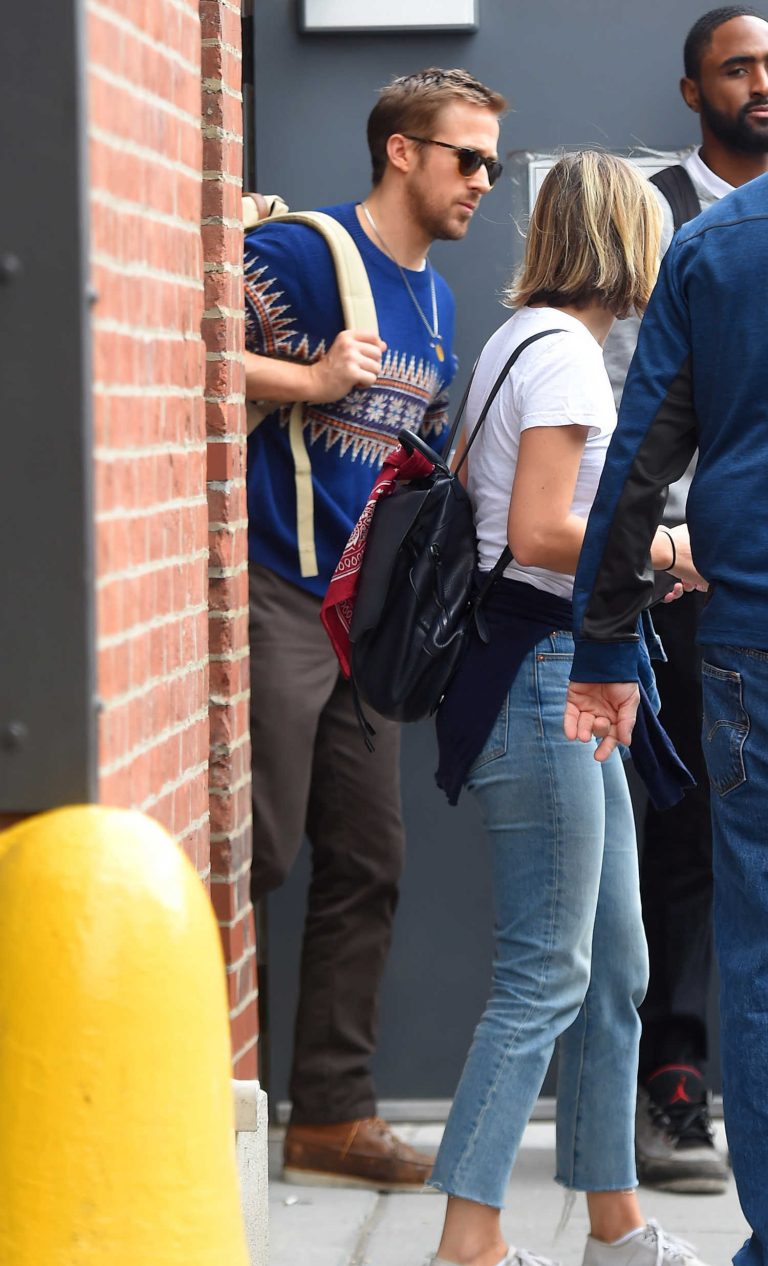 Ryan Gosling Arrives at Office Building in New York City – Celeb Donut