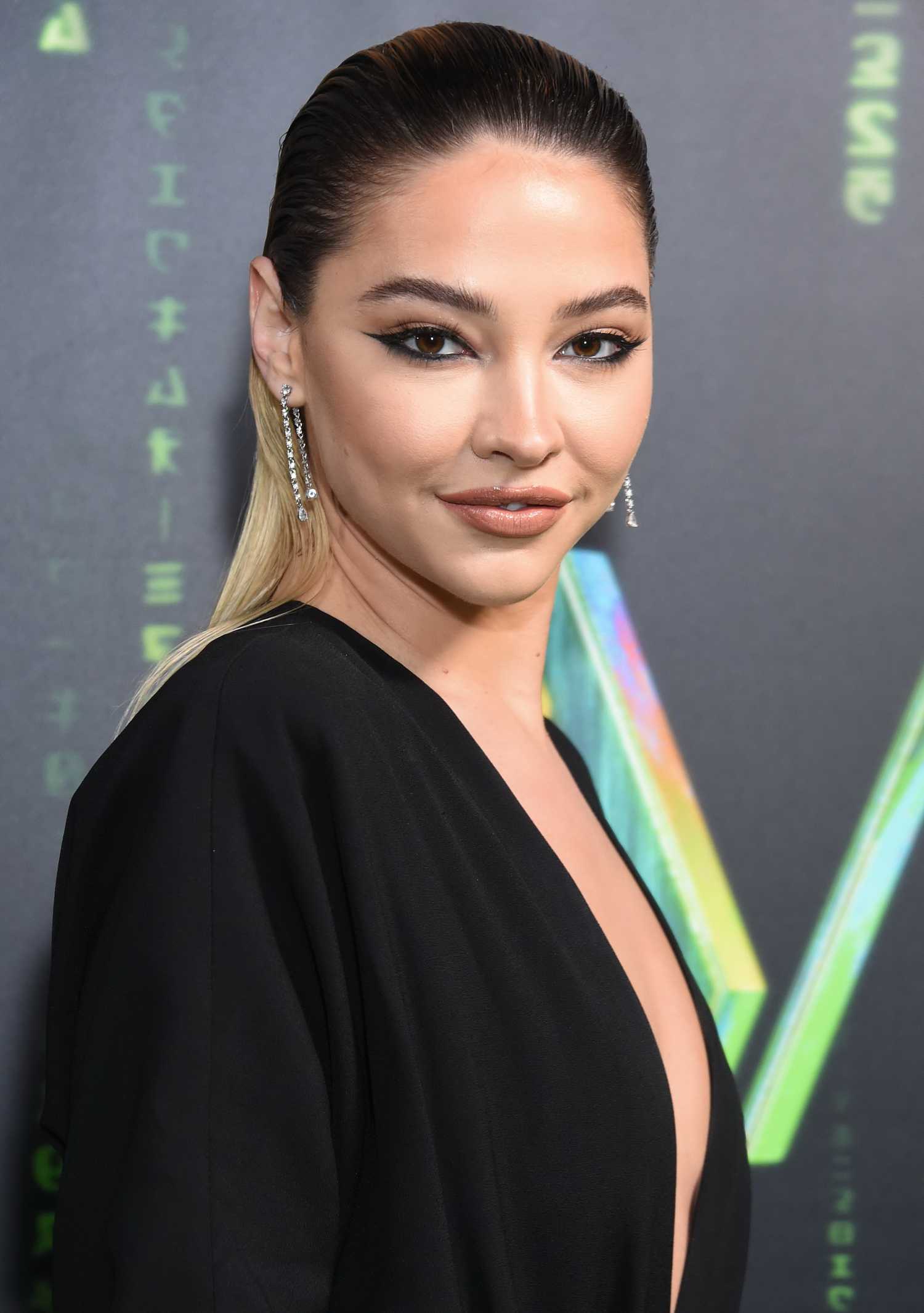 Madelyn Cline Attends The Matrix Resurrections Premiere in San ...