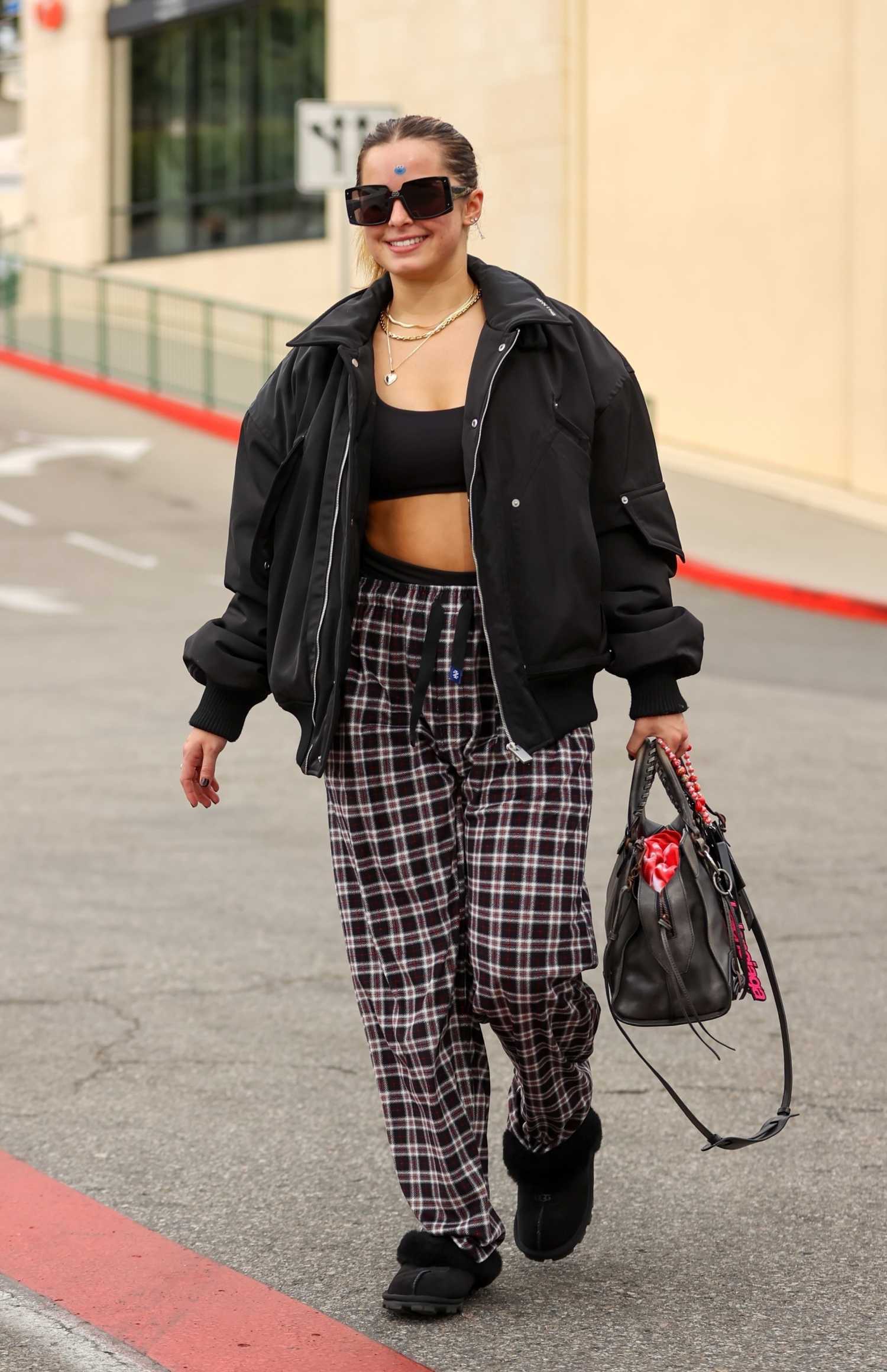 Addison Rae in a Black Jacket Arrives to a Morning Pilates Class in ...