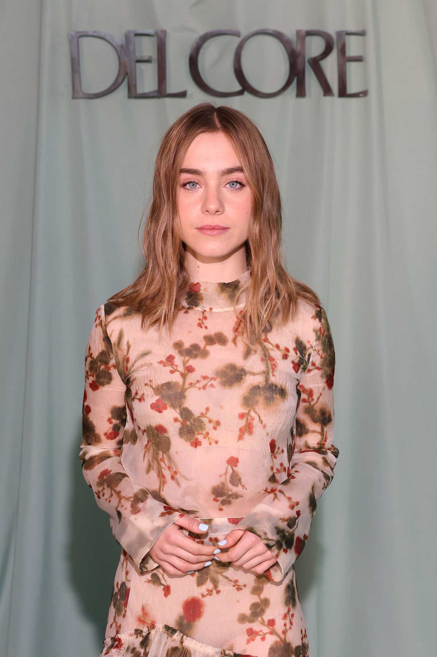 Clara Galle Attends 2022 Del Core Fashion Show in Milan – Celeb Donut