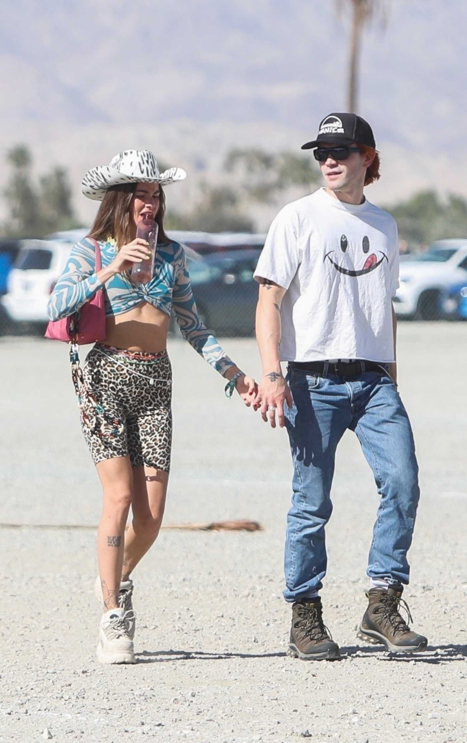 KJ Apa – Celeb Donut