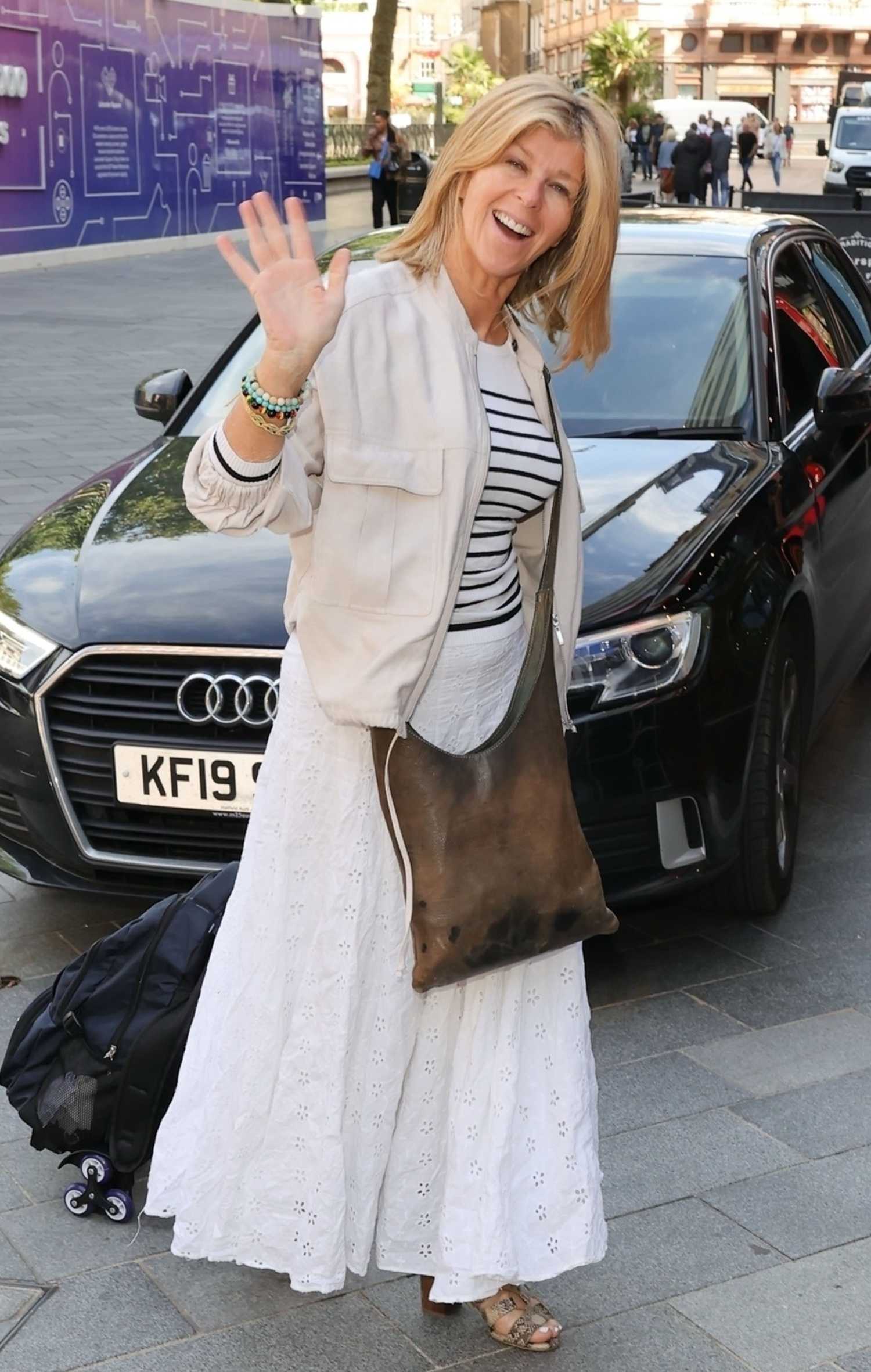 Kate Garraway in a White Skirt Arrives at the Global Radio Studios in ...