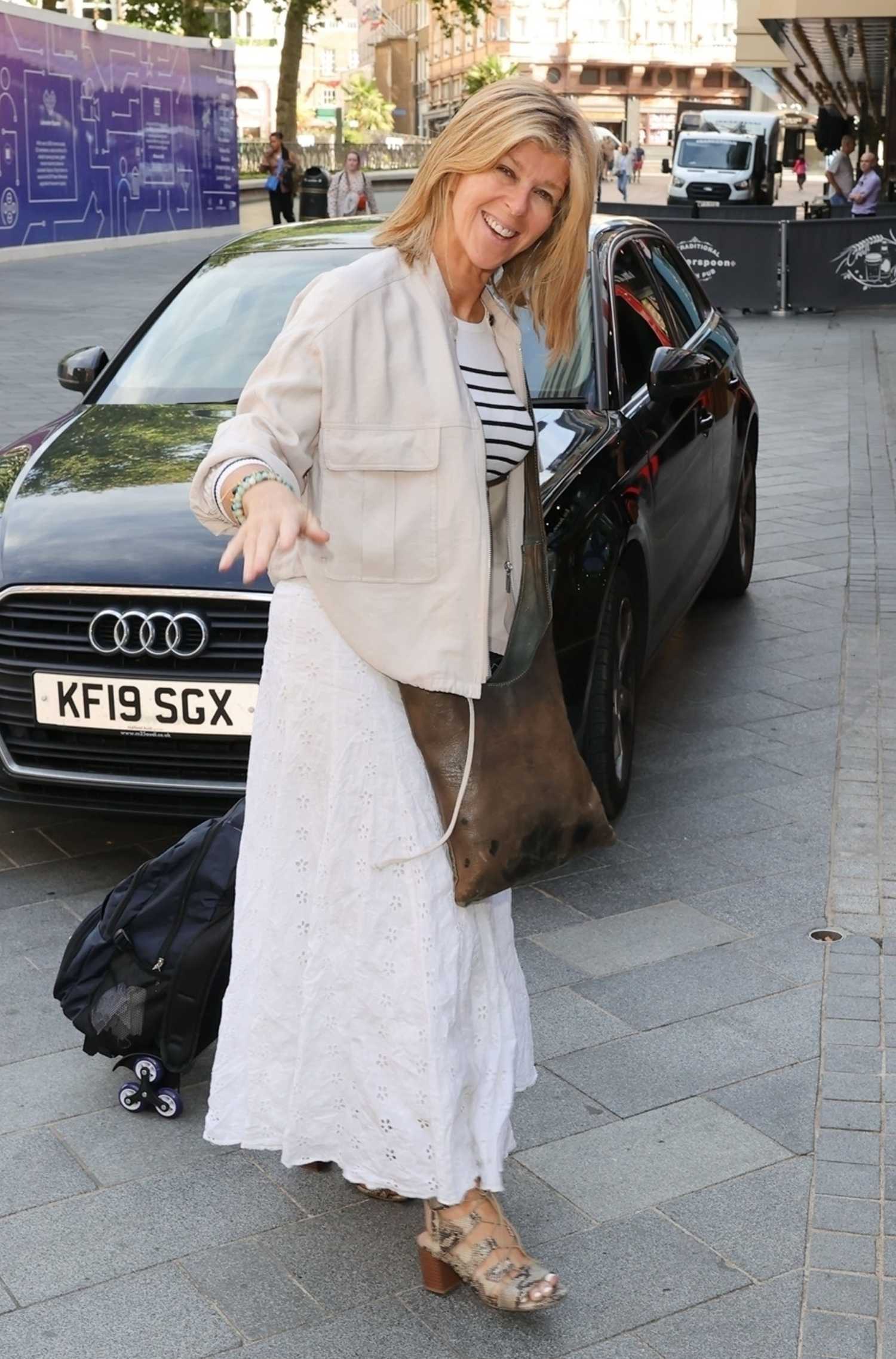 Kate Garraway in a White Skirt Arrives at the Global Radio Studios in ...