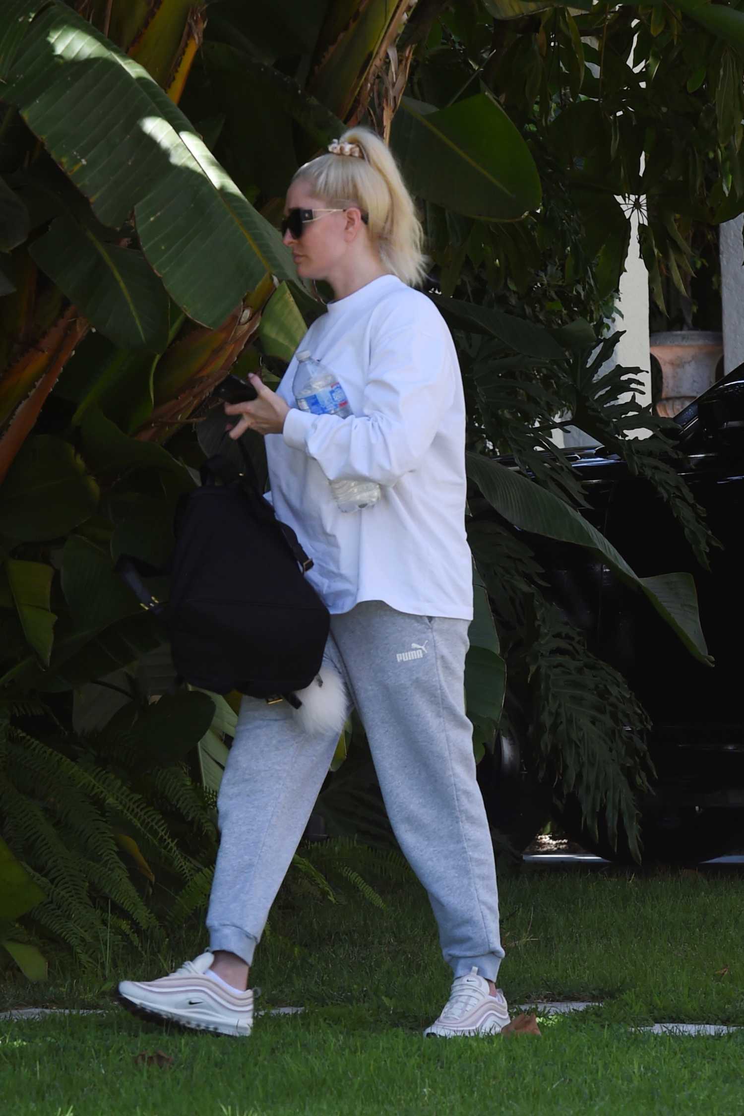 Erika Jayne in a Grey Sweatpants Was Seen Out in Los Angeles – Celeb Donut