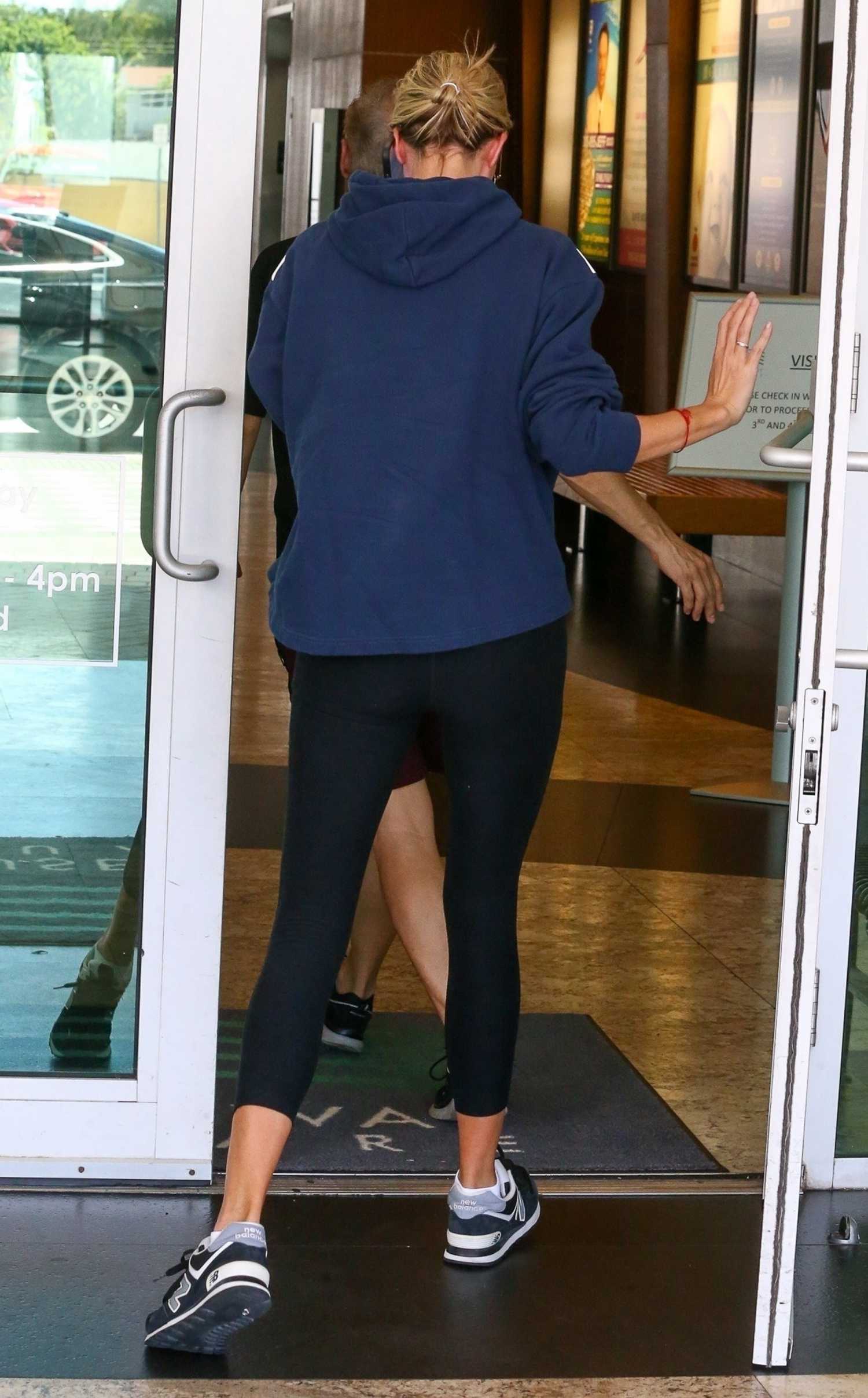 Ivanka Trump in a Black Leggings Heads to the Gym in Miami – Celeb Donut