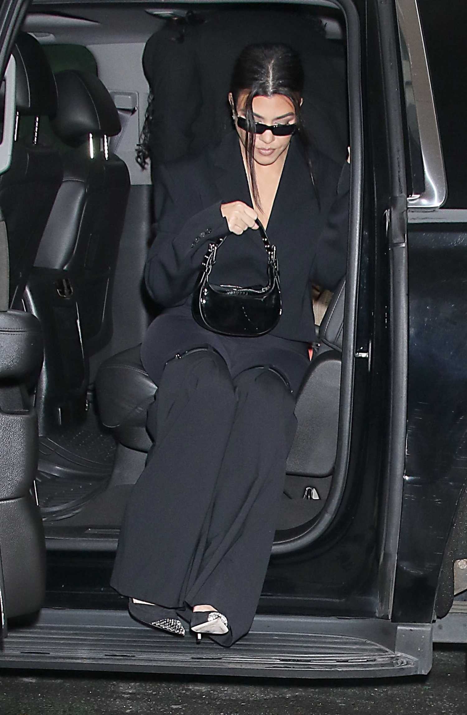 Kourtney Kardashian in a Black Pantsuit Arrives at NBC’s Today Show in ...