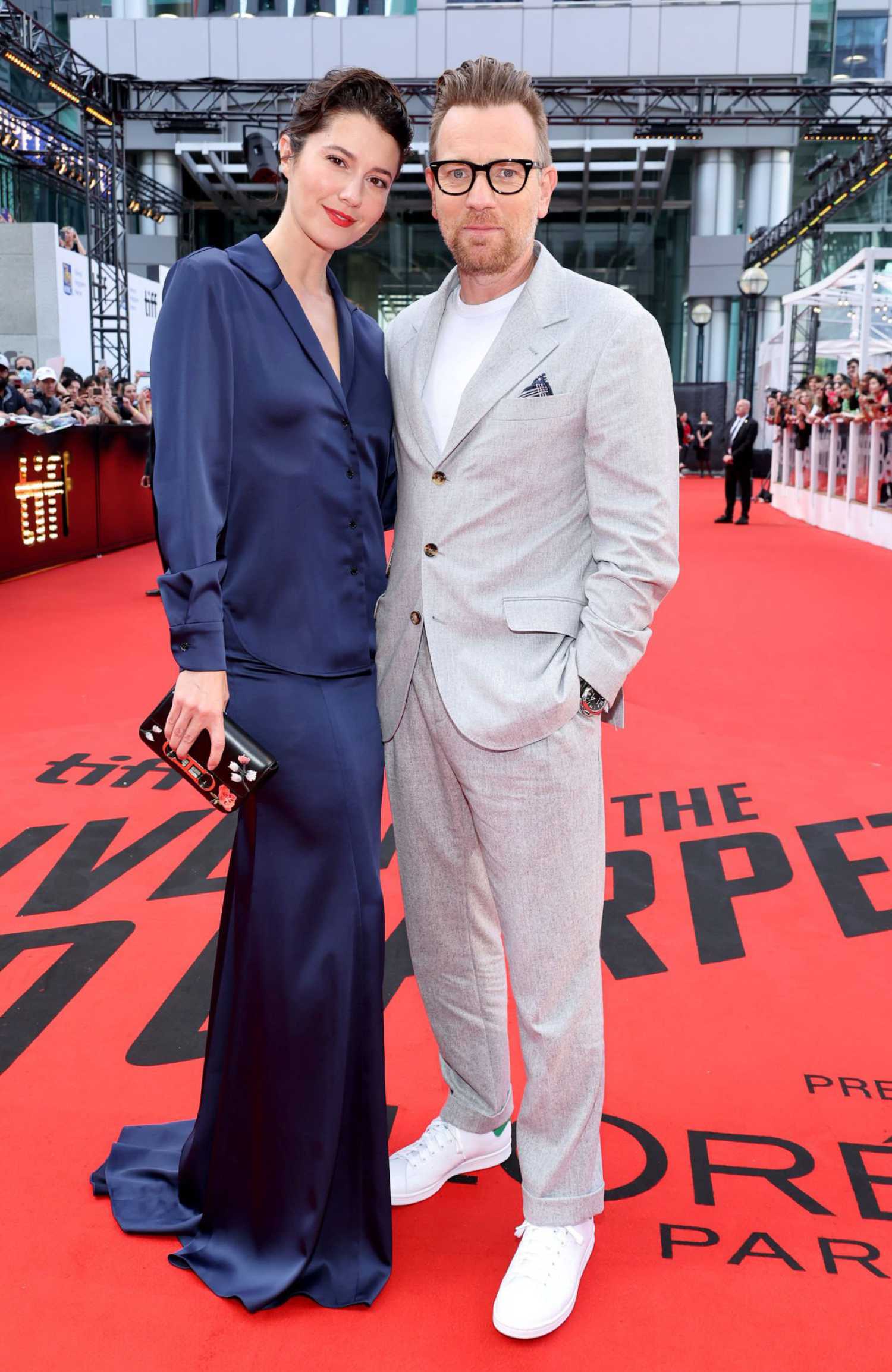 Mary Elizabeth Winstead Attends the Raymond and Ray Premiere During the ...