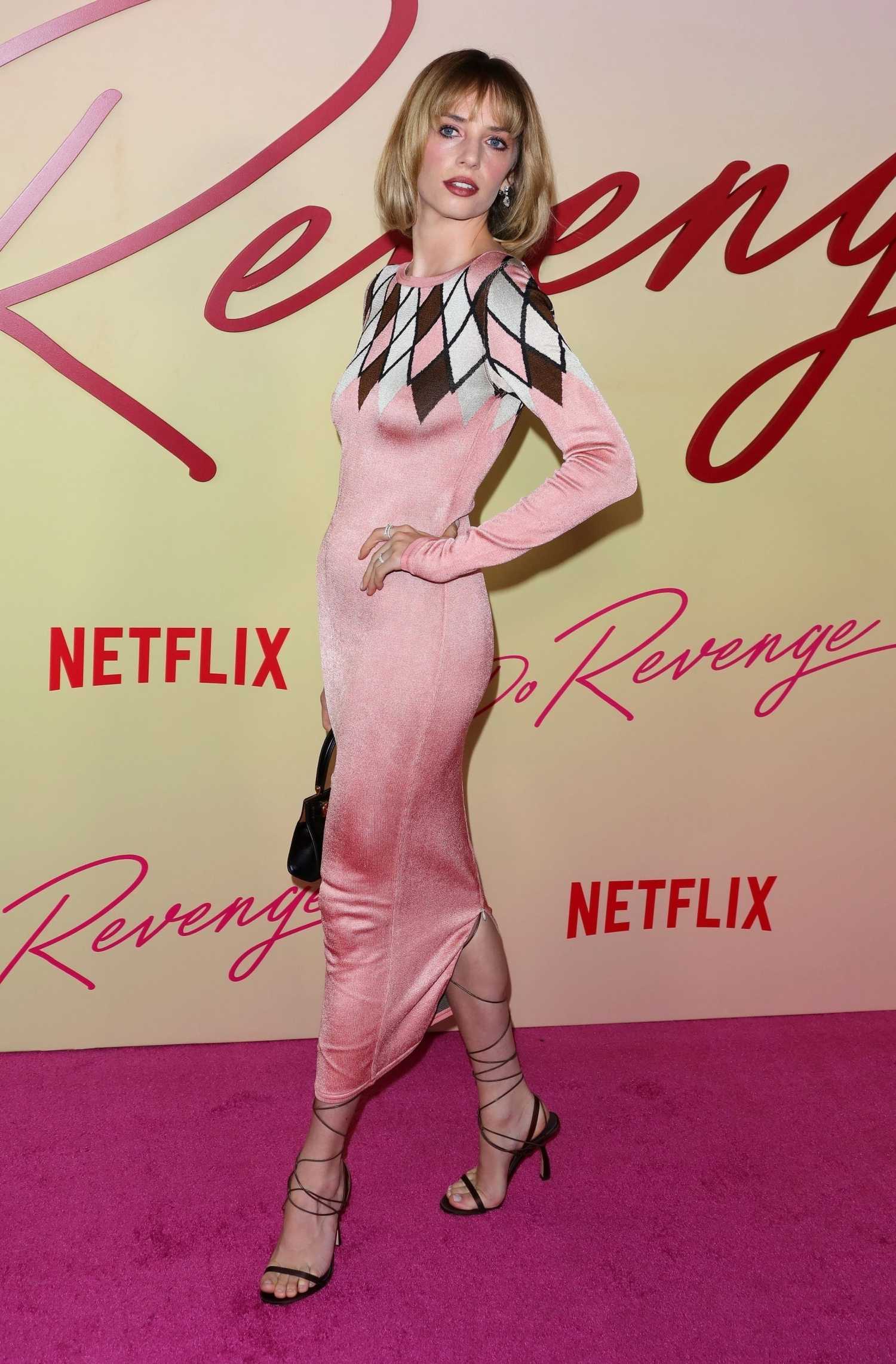 Maya Hawke Attends the Premiere of Do Revenge in Los Angeles – Celeb Donut