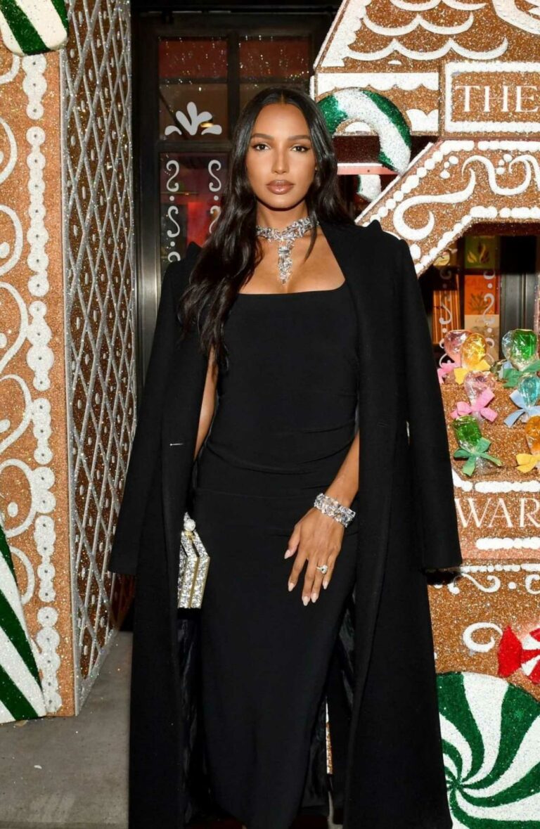Jasmine Tookes Attends Swarovski Holiday Event in New York – Celeb Donut