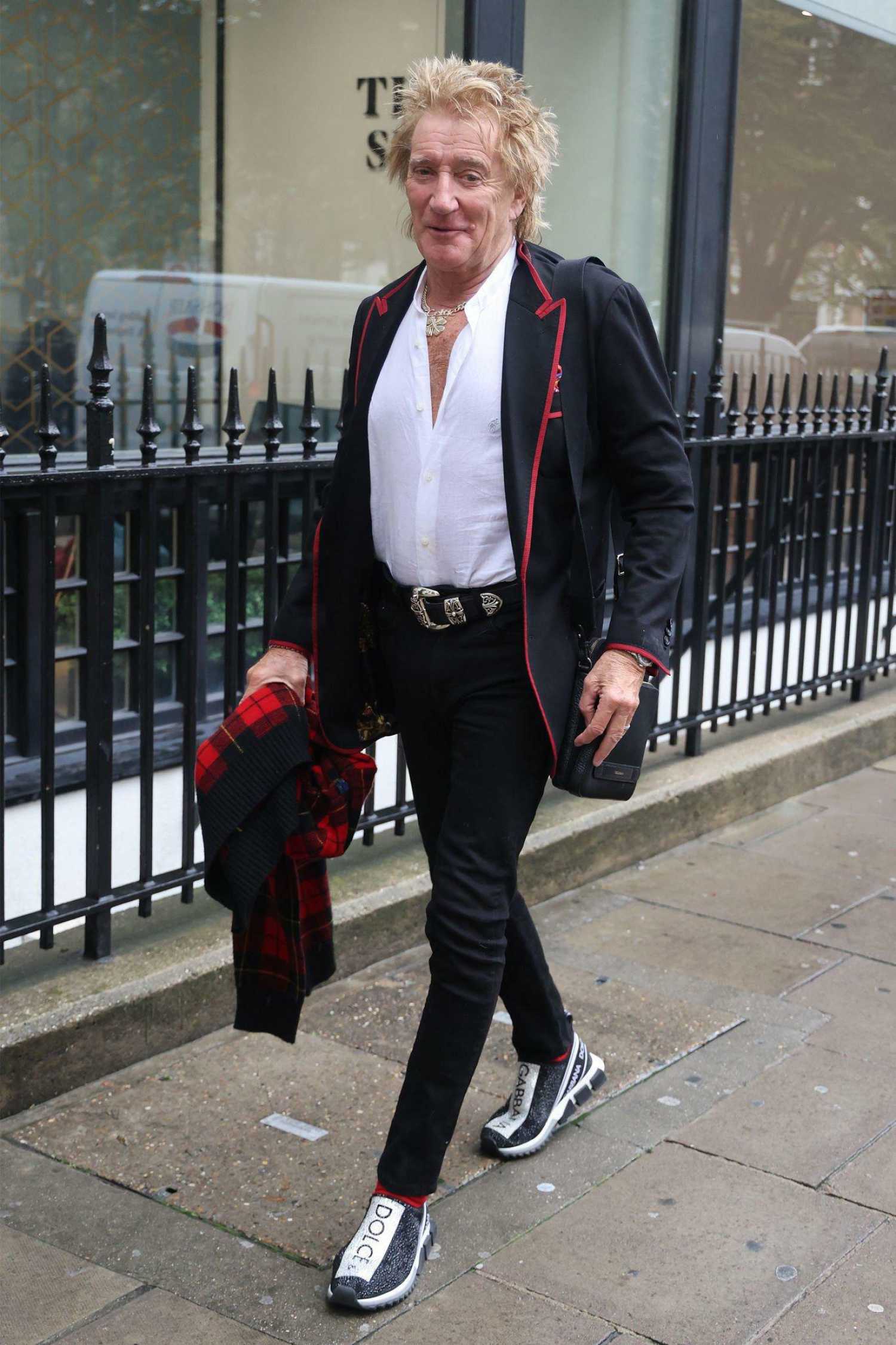 Rod Stewart in a Black Blazer Arrives at the Bauer Media Radio Studios ...