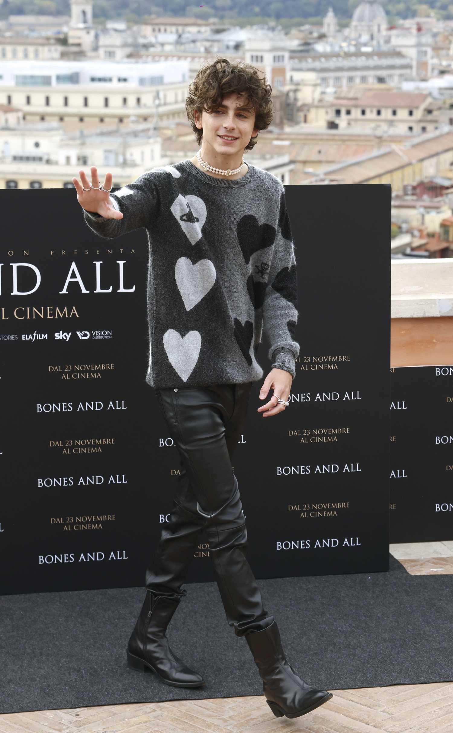 Timothee Chalamet Attends the Bones and All Photocall at Hotel De La Ville in Rome – Celeb Donut