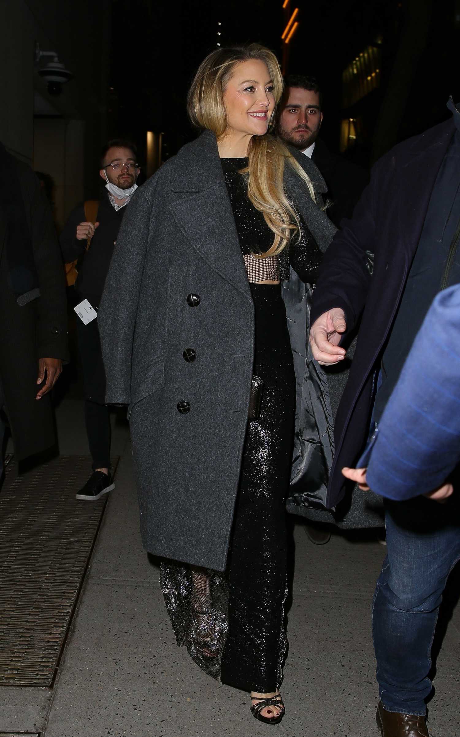 Kate Hudson in a Grey Coat Leaves NBC Studios in New York – Celeb Donut