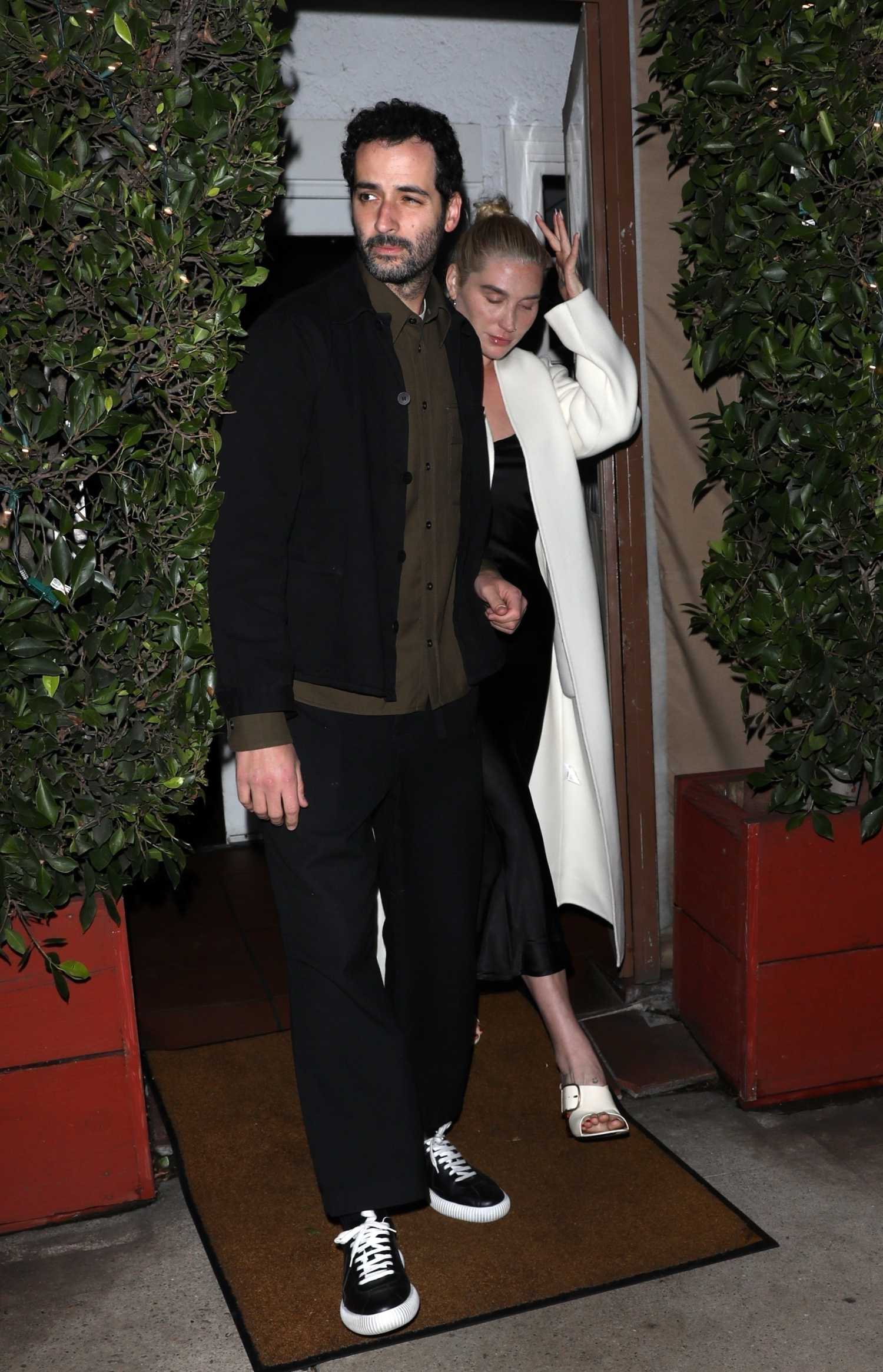 Kesha in a White Cardigan Leaves a Romantic Dinner with Her Boyfriend ...