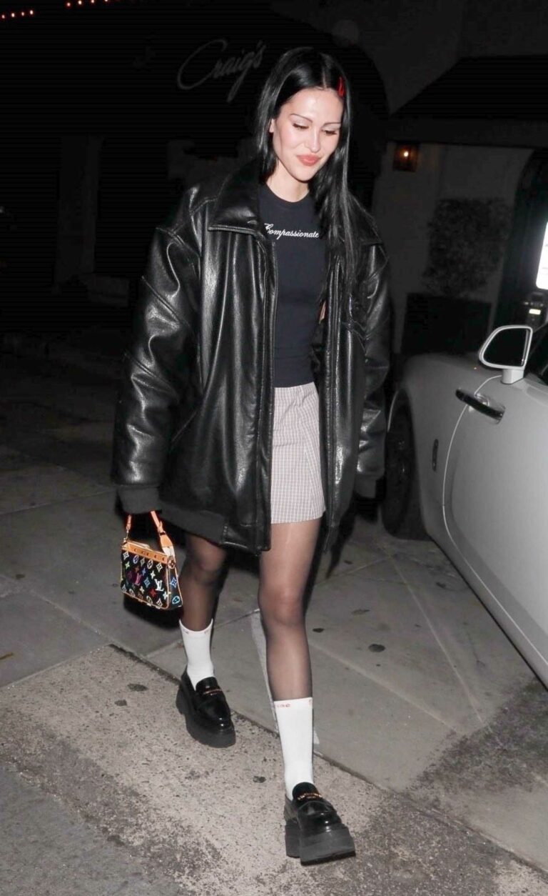 Amelia Hamlin in a Black Leather Jacket Leaves a Solo Dinner at Craig’s ...