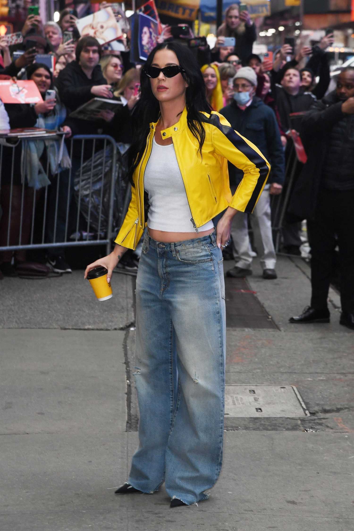 Katy Perry in a Yellow Jacket Stops by Good Morning America in New York ...