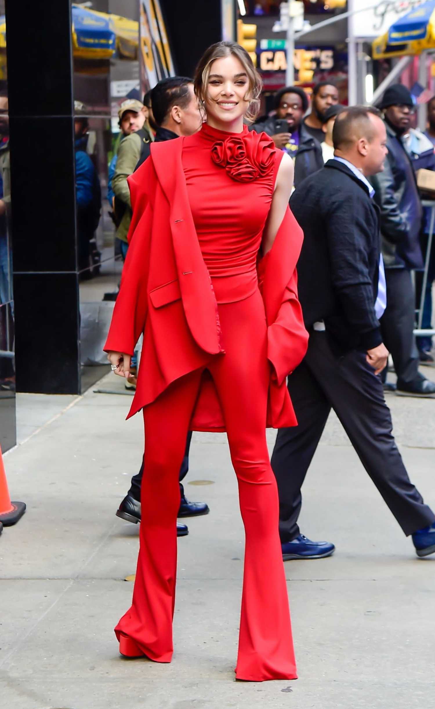Hailee Steinfeld in a Red Ensemble Arrives for a Taping of Good Morning ...