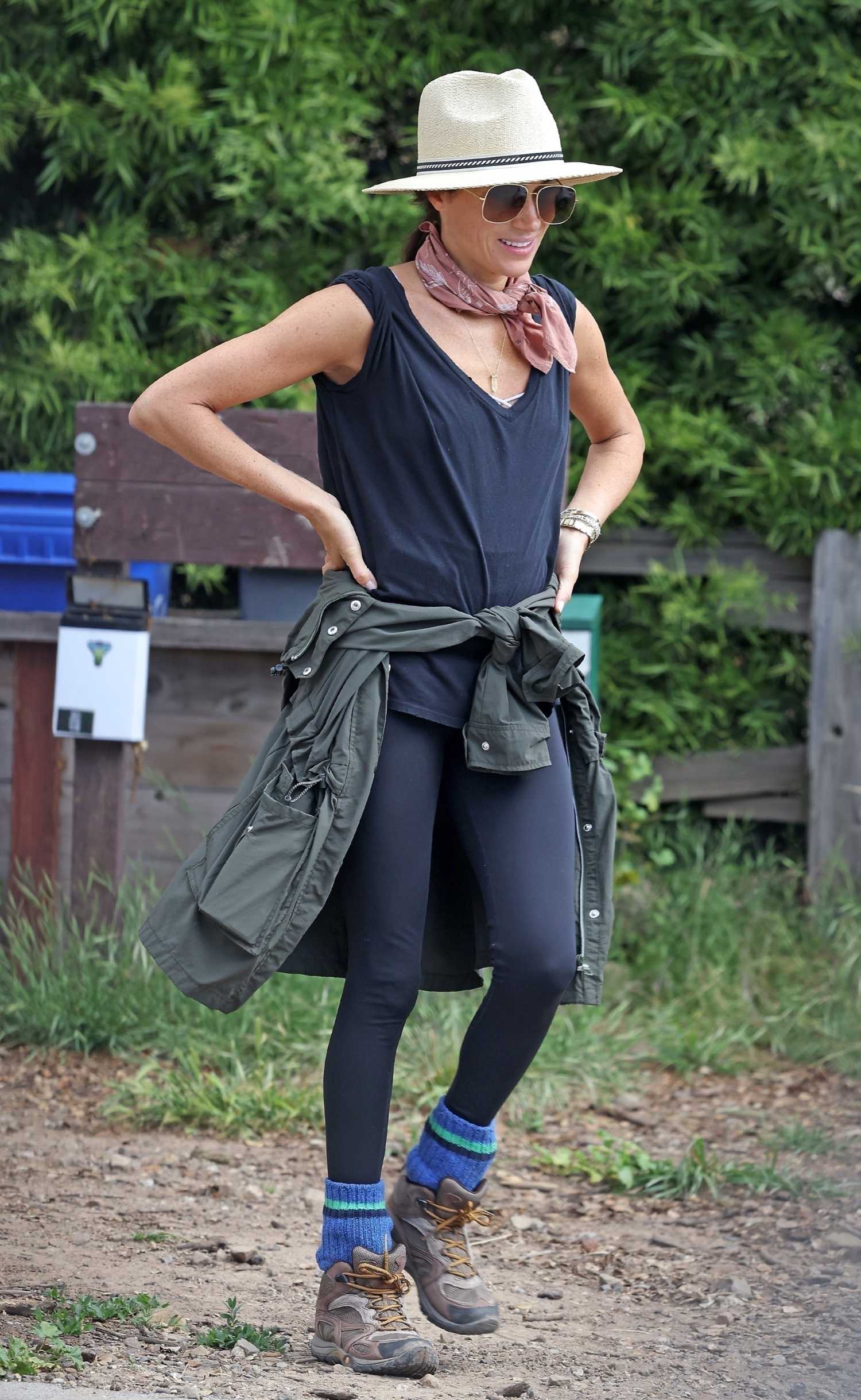 Meghan Markle in a Beige Hat Was Spotted Hiking with Friends in Santa ...