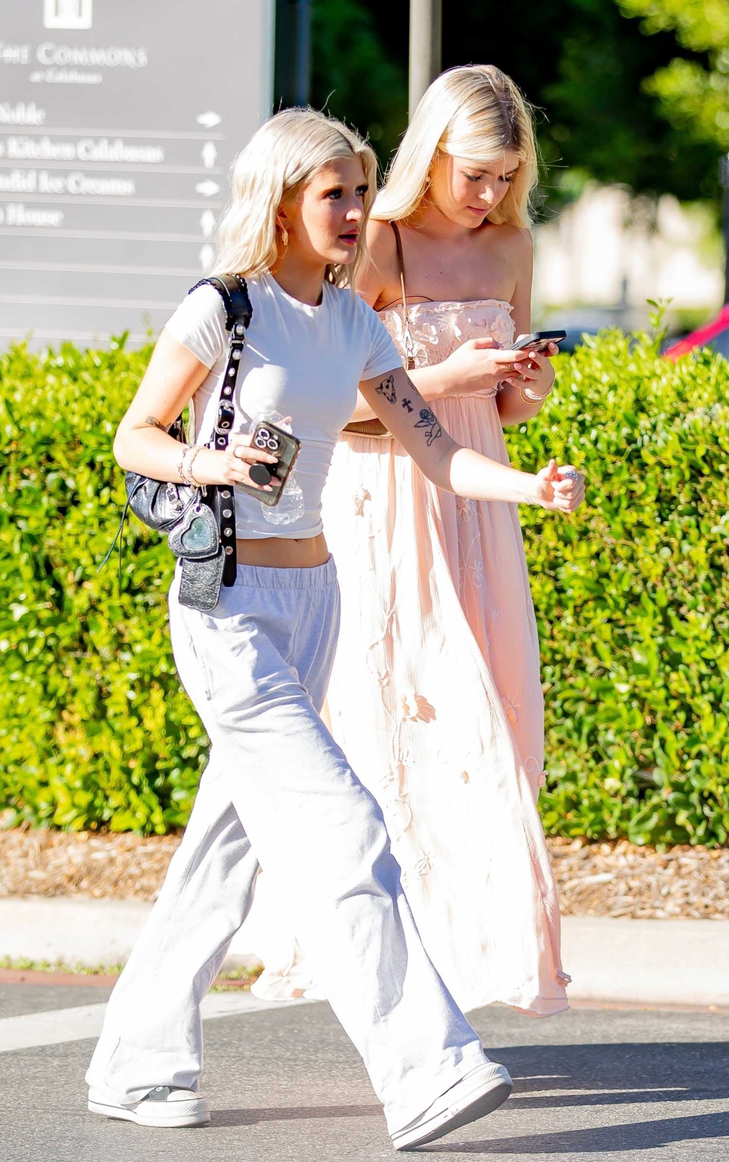 Sami Sheen and Lola Sheen Were Seen Out in Calabasas – Celeb Donut
