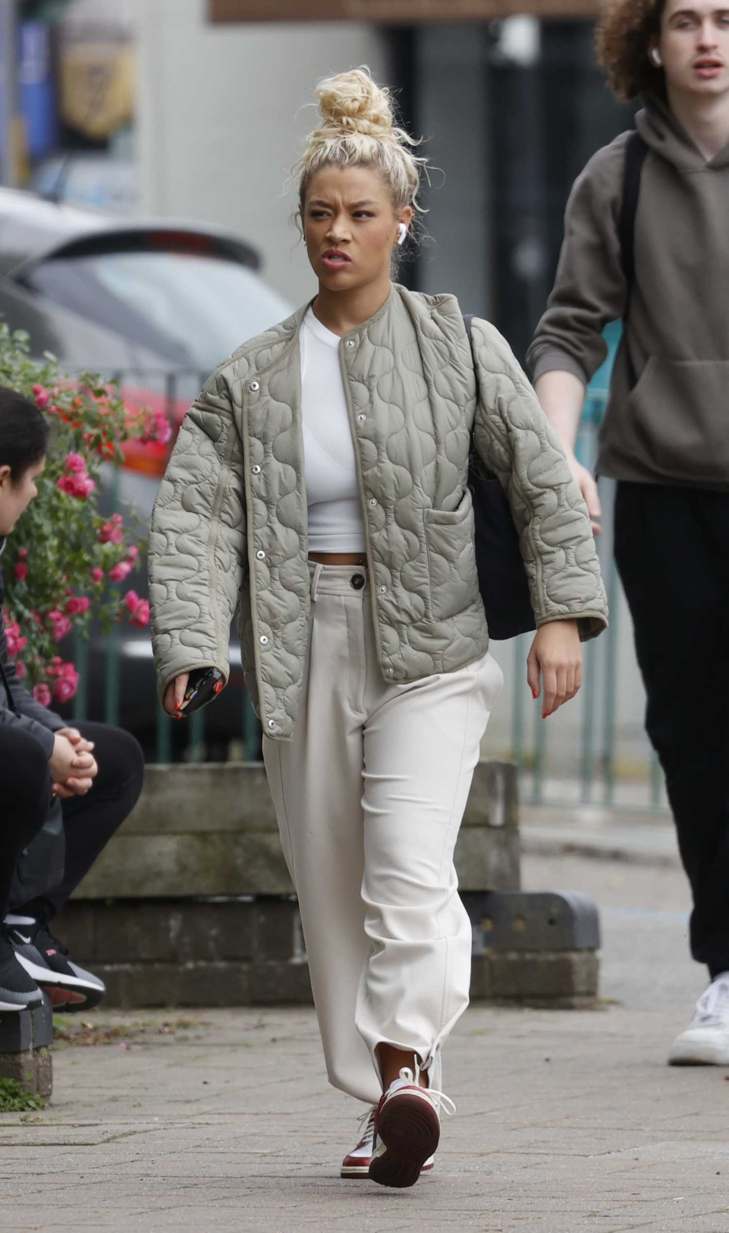 Molly Rainford in a Beige Pants Heads to the Train Station in London ...