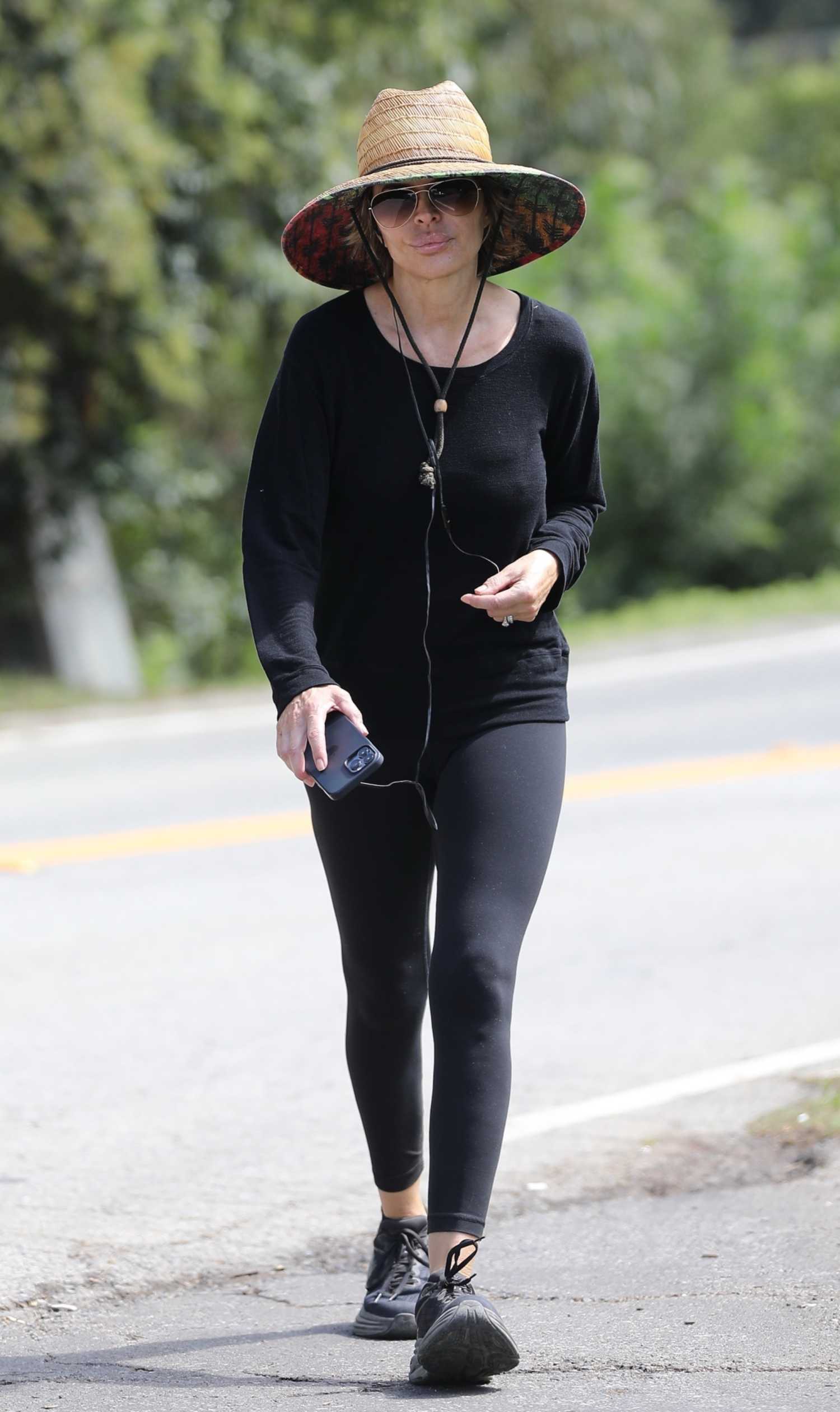Lisa Rinna in a Black Sneakers Was Seen During Her Morning Walk in Los ...